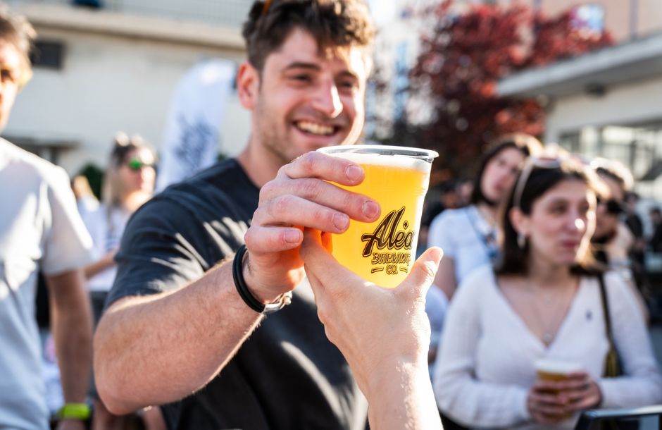 Mπύρα σε συνεργασία με την Ρουμανική Hop Hooligans για την ζυθοποιία ...